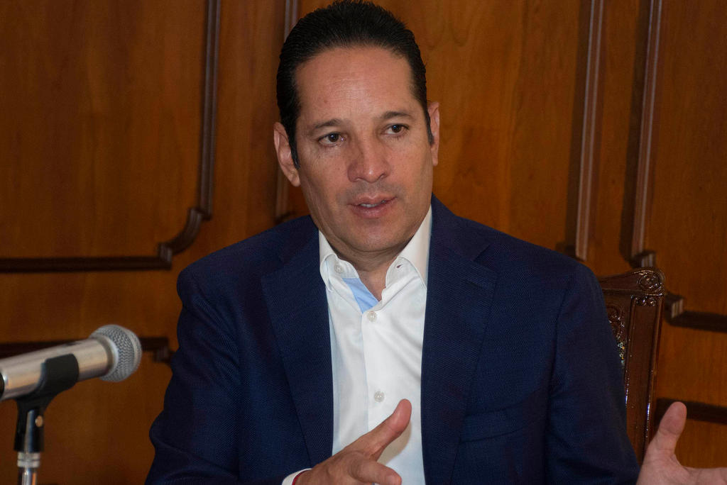 Dan de alta a gobernador de Querétaro tras superar el COVID-19 | El ... Dan de alta a gobernador de Querétaro tras superar el COVID-19 | El ...